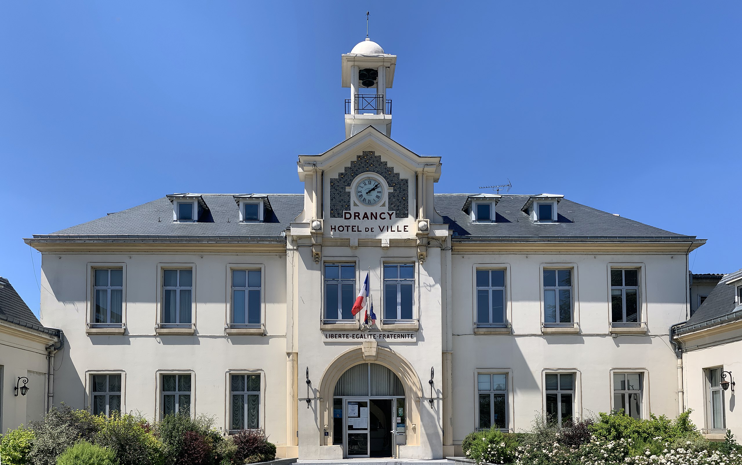 On se forme à Drancy ! Plus de 100 formations à Drancy.