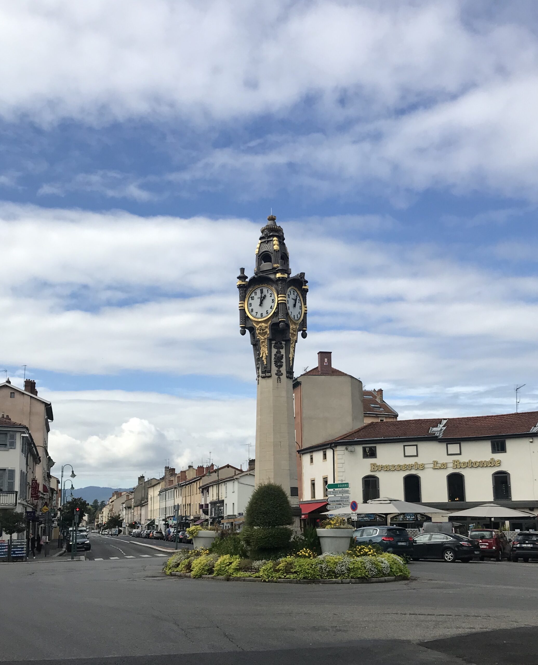 On se forme ! Plus de 100 formations à Tassin-la-Demi-Lune.